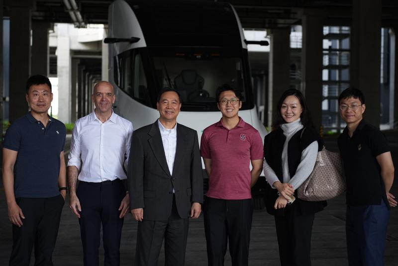 AmCham Member Windrose Showcases Zero-Emission Truck in Shanghai 美商会会员苇 ...